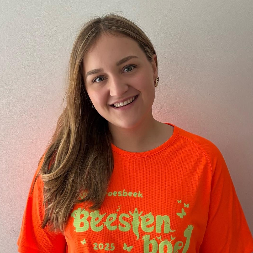 Bestel een KVW shirt! – Stichting Kindervakantiewerk Groesbeek